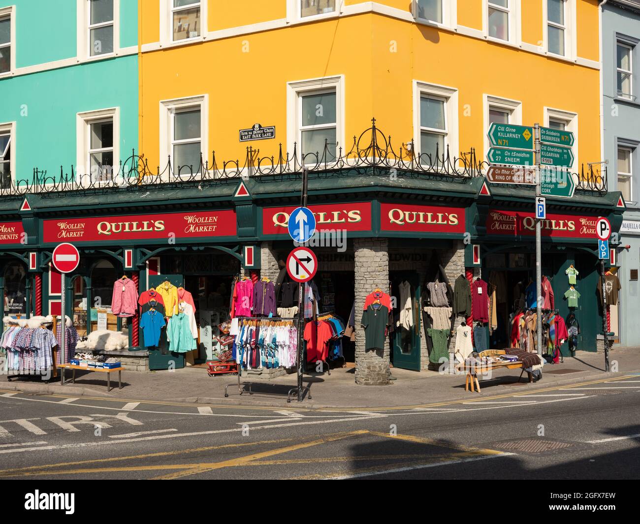 Kenmare street hi-res stock photography and images - Alamy
