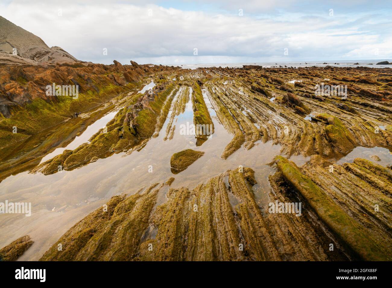 Flysch in basque country coast Stock Photo - Alamy