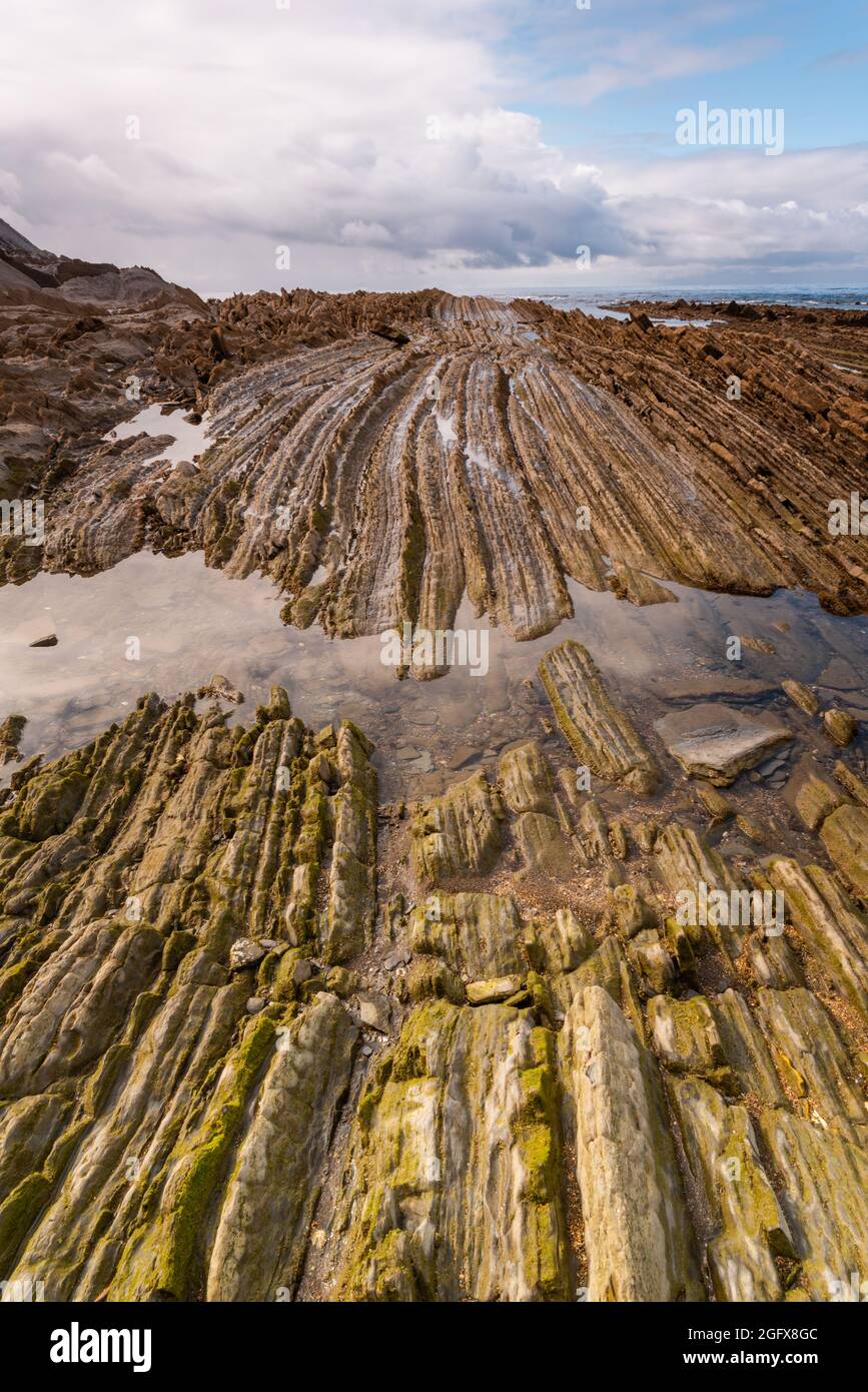 Flysch rocks sakoneta beach hi-res stock photography and images - Alamy
