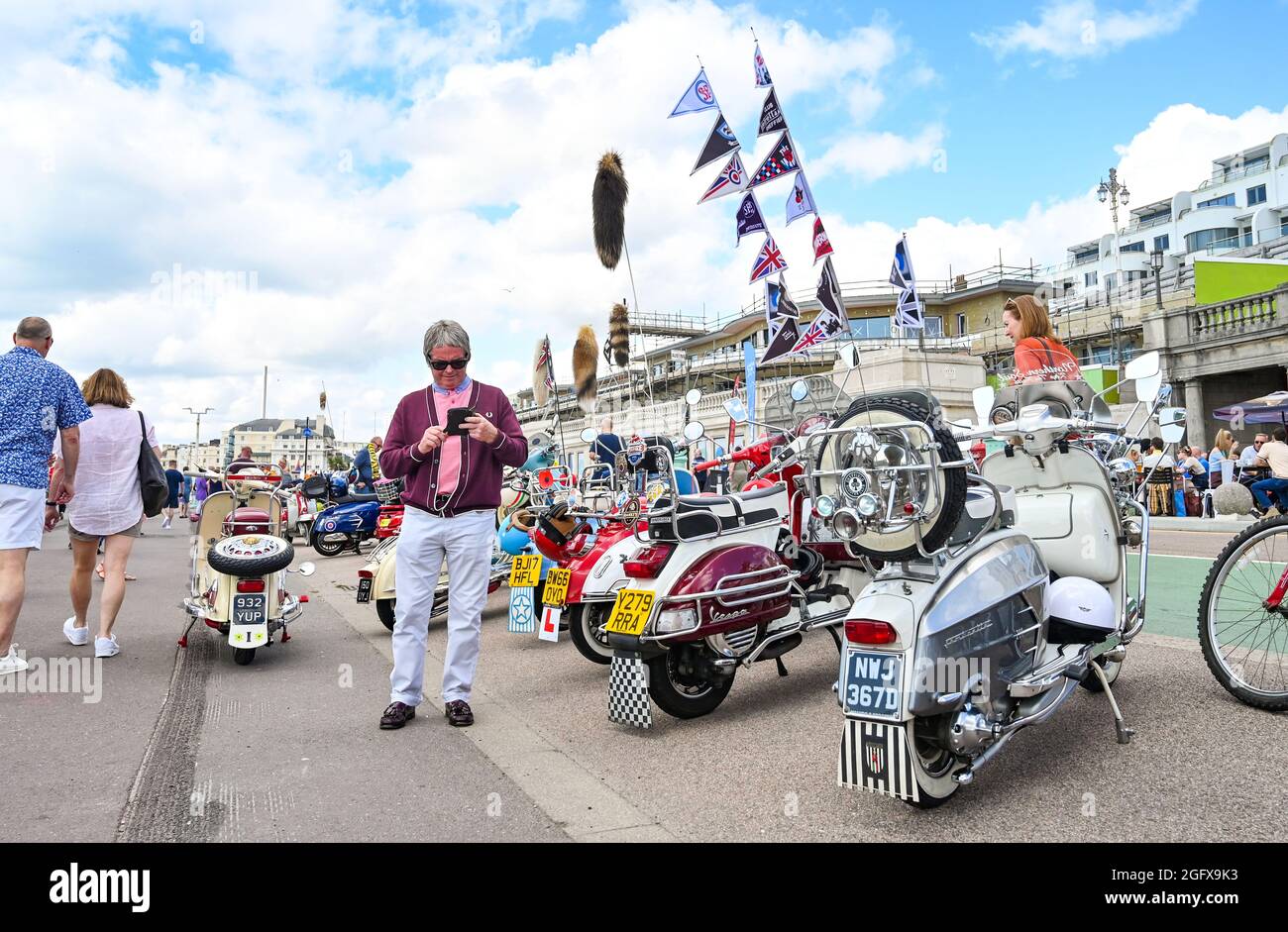 Mods bank holidays hi-res stock photography and images - Alamy