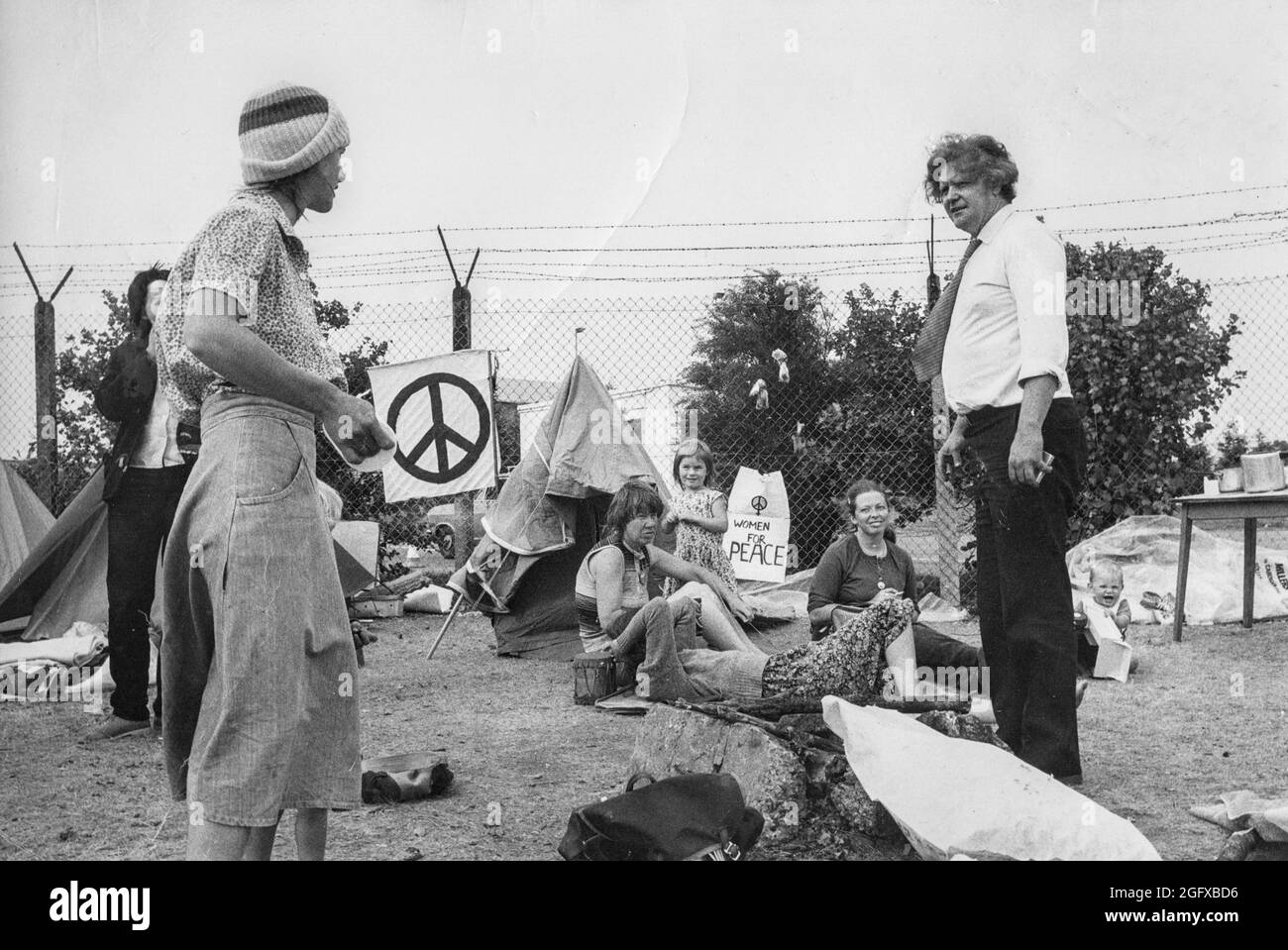 Nuclear activists Black and White Stock Photos & Images - Alamy
