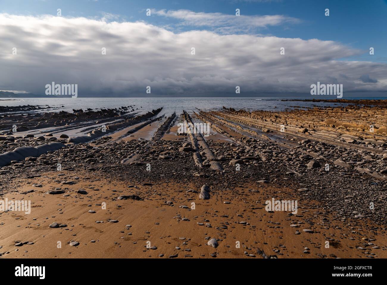 Flysch in basque country coast Stock Photo - Alamy