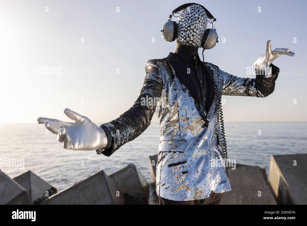 1970s disco suit hi-res stock photography and images - Alamy