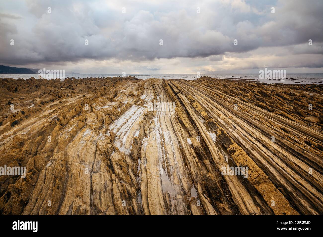 Flysch rocks sakoneta beach hi-res stock photography and images - Alamy