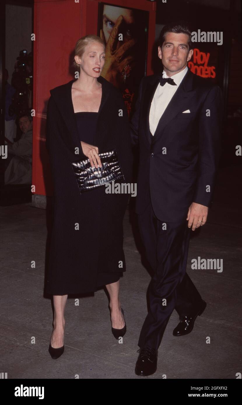 John Kennedy Jr. and Carolyn Bessette-Kennedy attend the Municipal Art ...