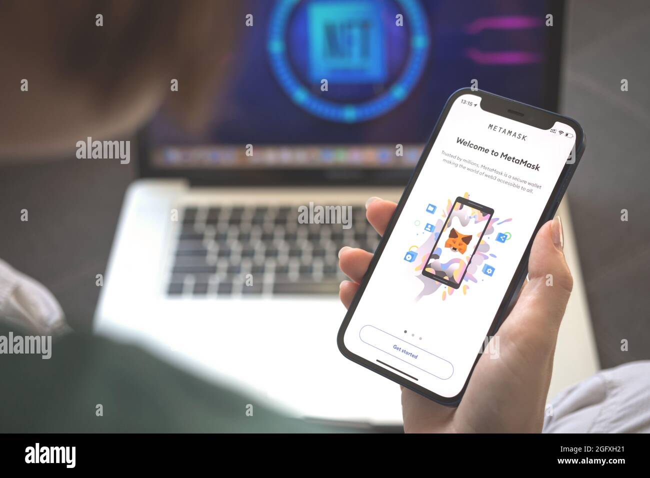 Metamask logo hi-res stock photography and images - Alamy