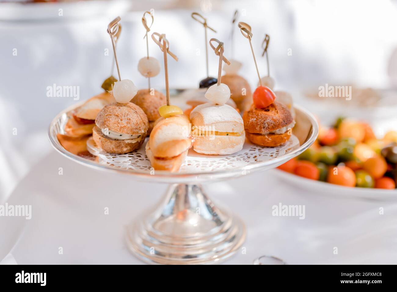 Burger canapes hi-res stock photography and images - Alamy