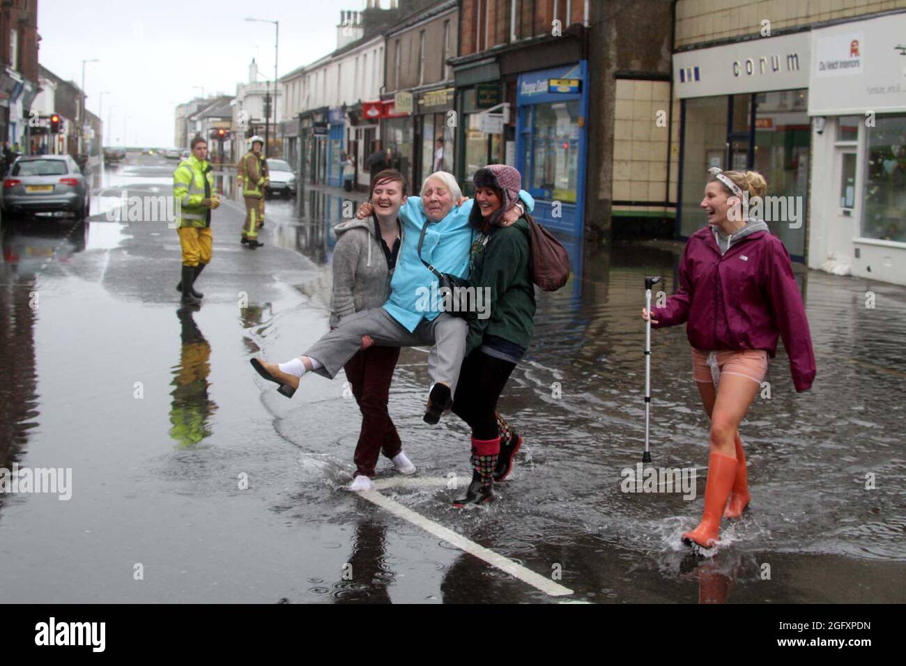 Heavy rain brings flooding and chaos to Ayrshire On Portland Street ...