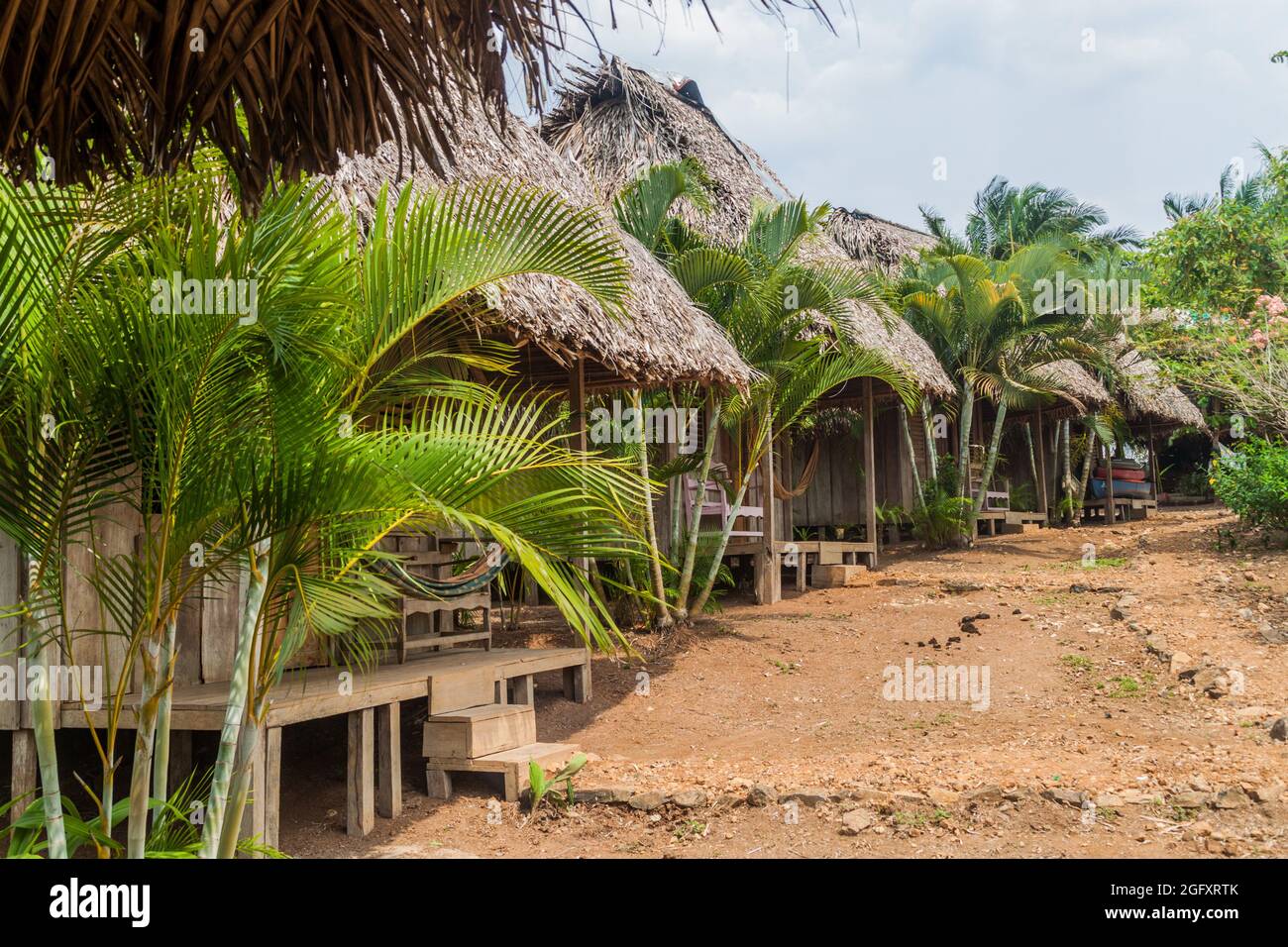 Thatched huts of a lodge near San Juan river, Nicaragua Stock Photo - Alamy