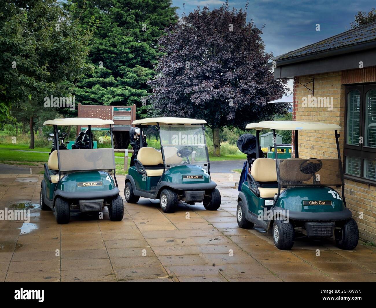 Golf Club Car Stock Photo - Alamy