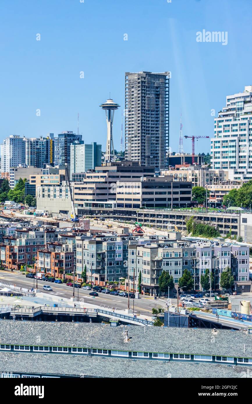 A view from above the Seattle waterfront Stock Photo - Alamy