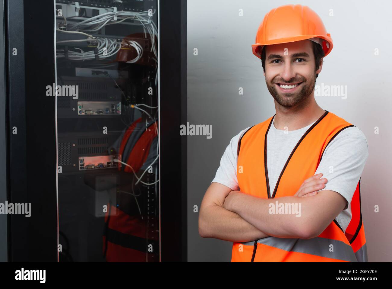 Smiling workman hi-res stock photography and images - Alamy