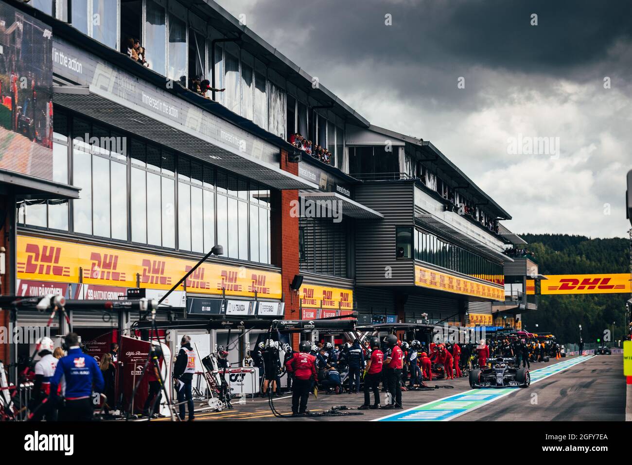 Alphatauri at02 in pits hi-res stock photography and images - Alamy