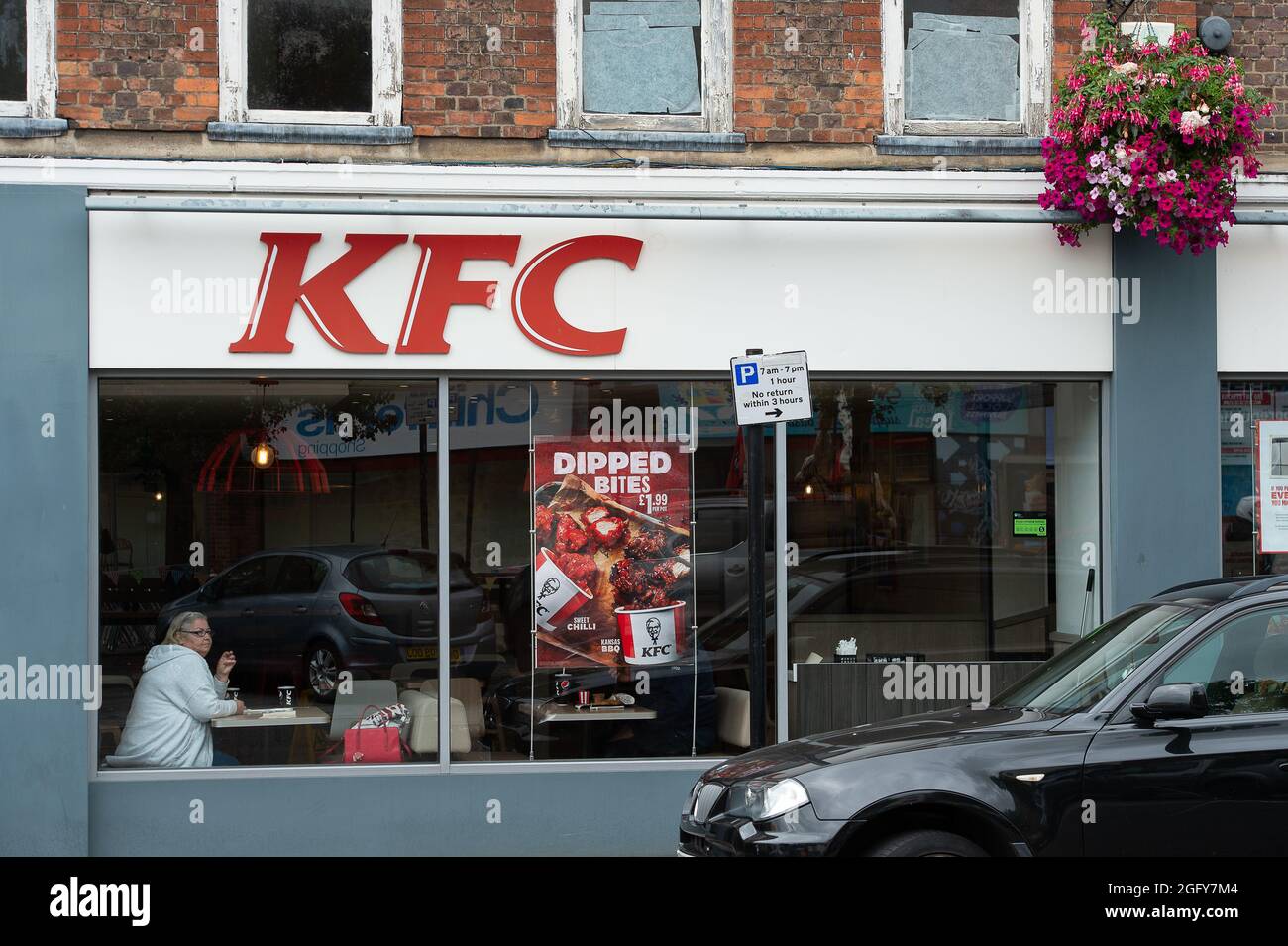 High Wycombe, Buckinghamshire, UK. 27th August, 2021. KFC have reported ...