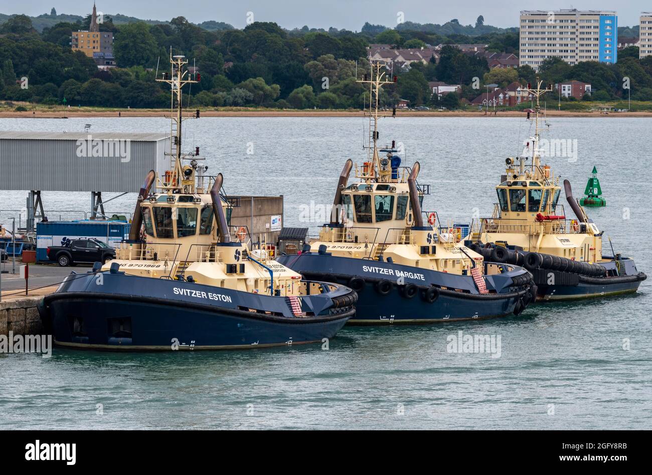 svitzer tugs alongside in southampton docks, svitzer global marine ...