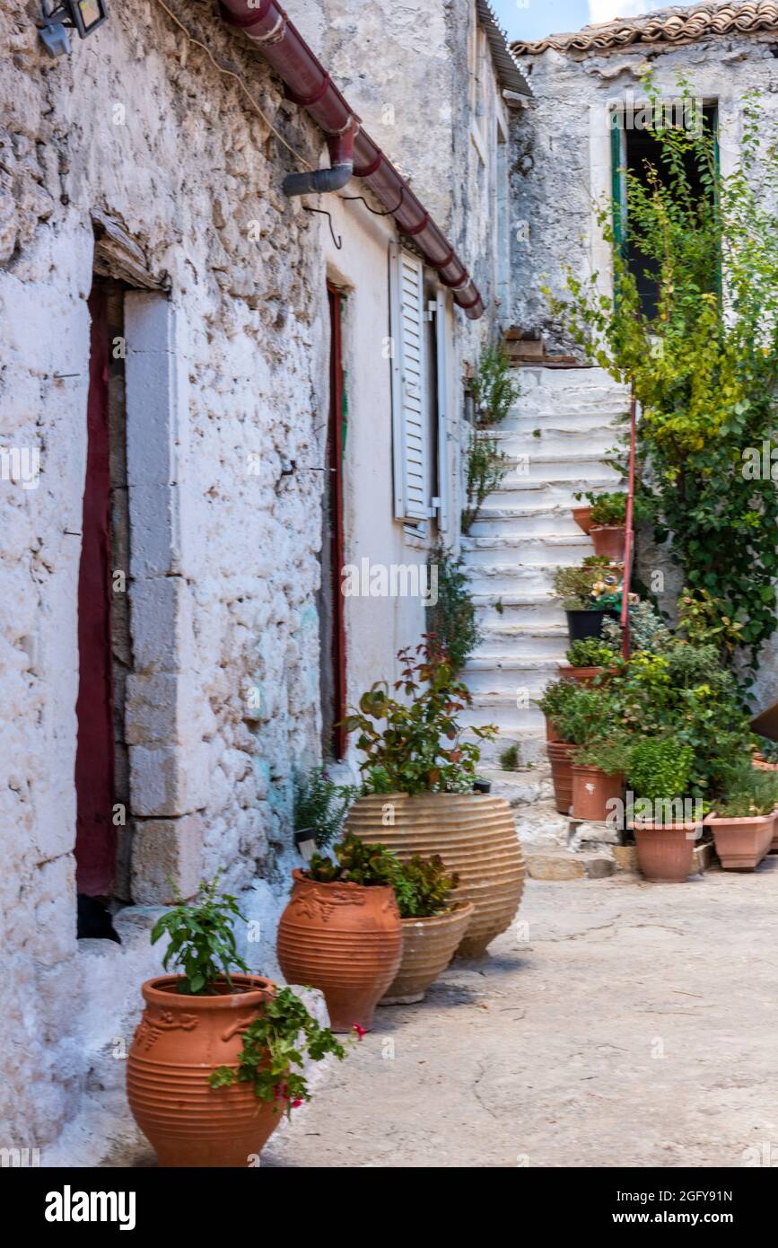 greek farmhouse, greek courtyard, typically greek home. house yard in ...