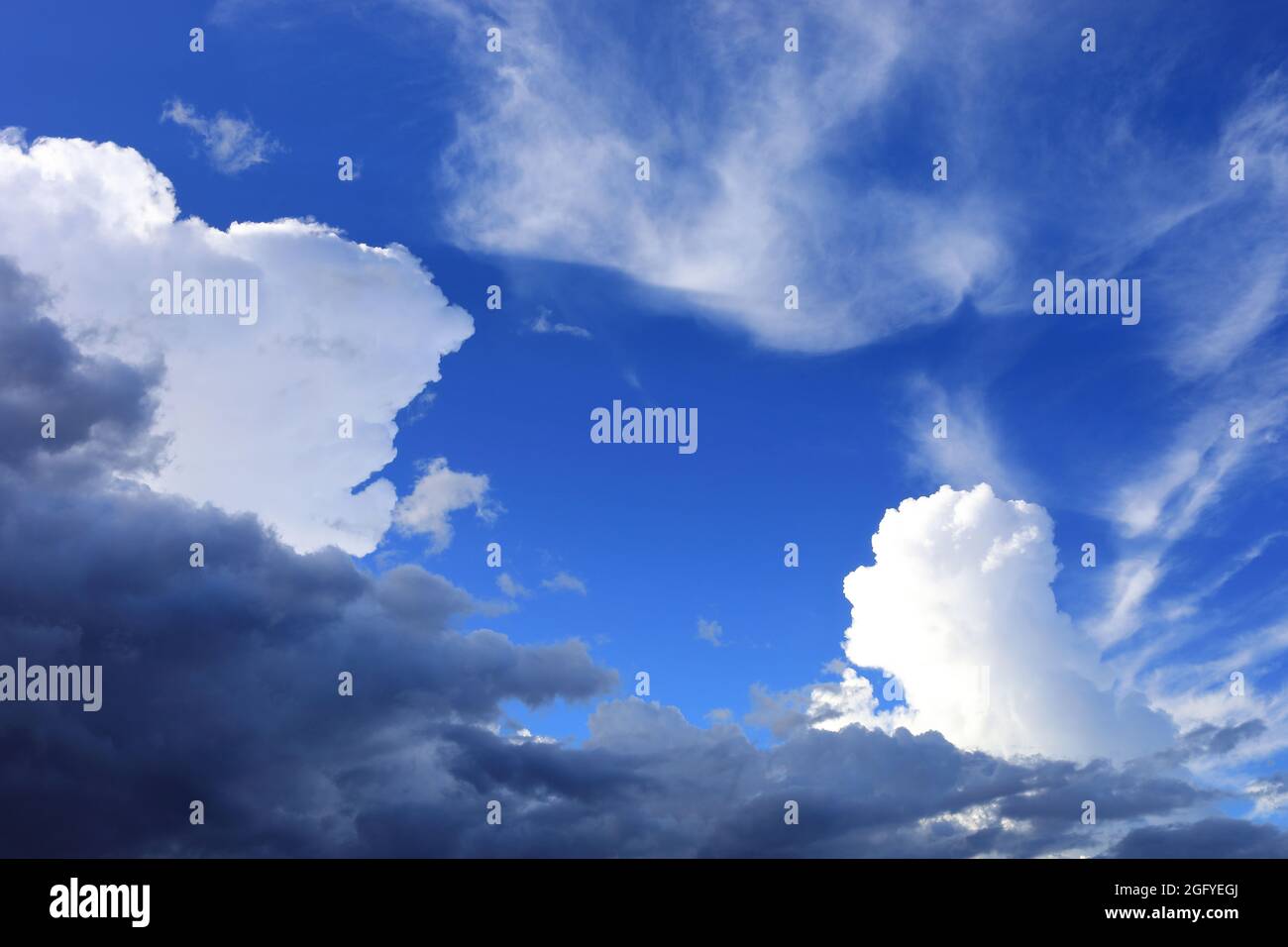 Cloud sky wallpapers hi-res stock photography and images - Alamy