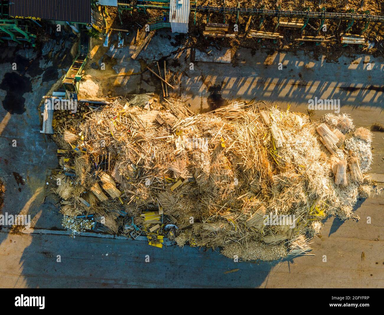 Waste timber hi-res stock photography and images - Alamy