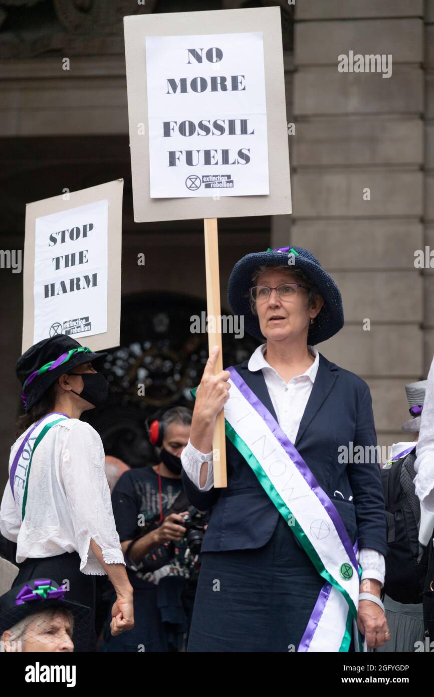 Suffragette demonstration in london hi-res stock photography and images ...