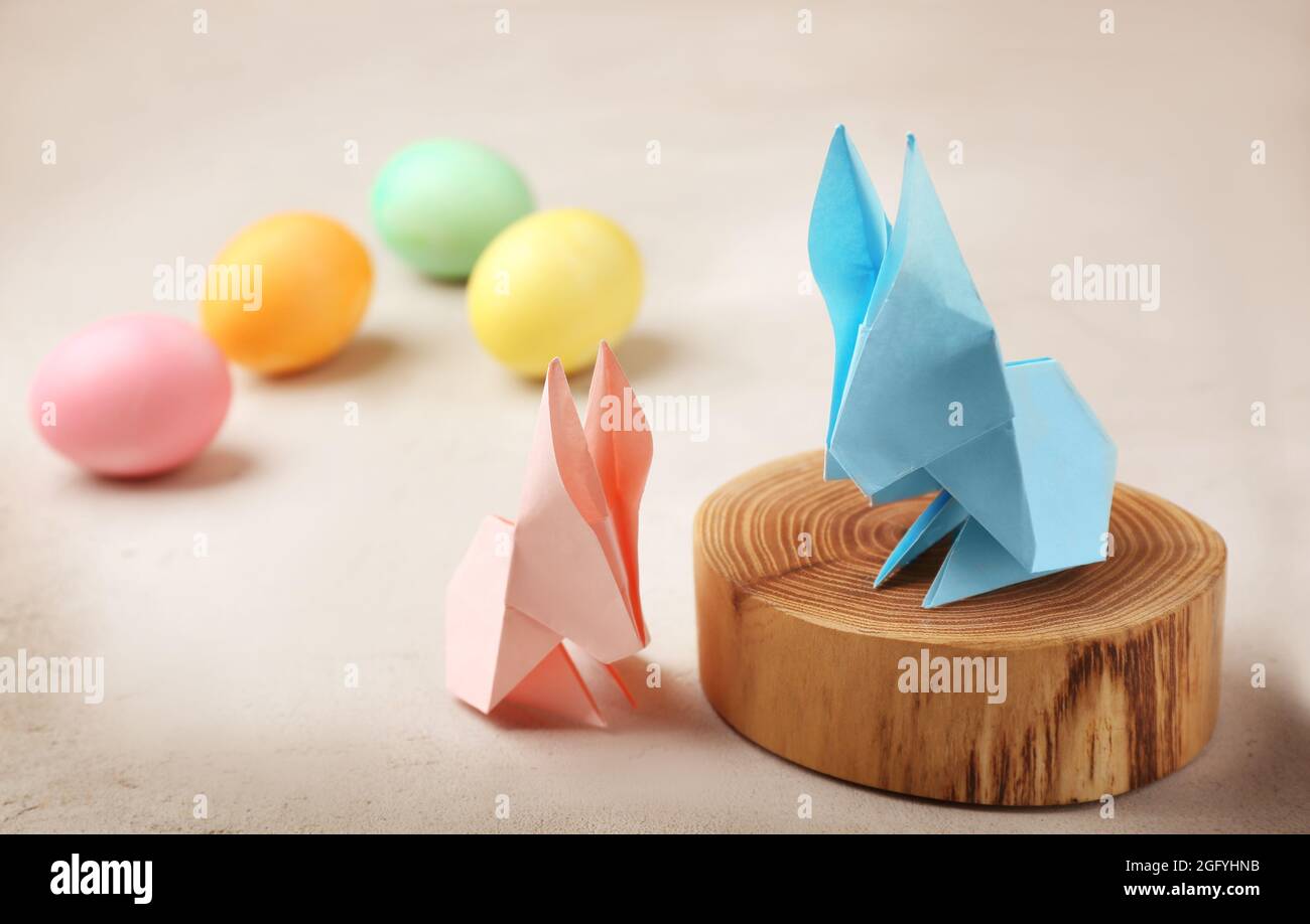 Origami bunnies hi-res stock photography and images - Alamy