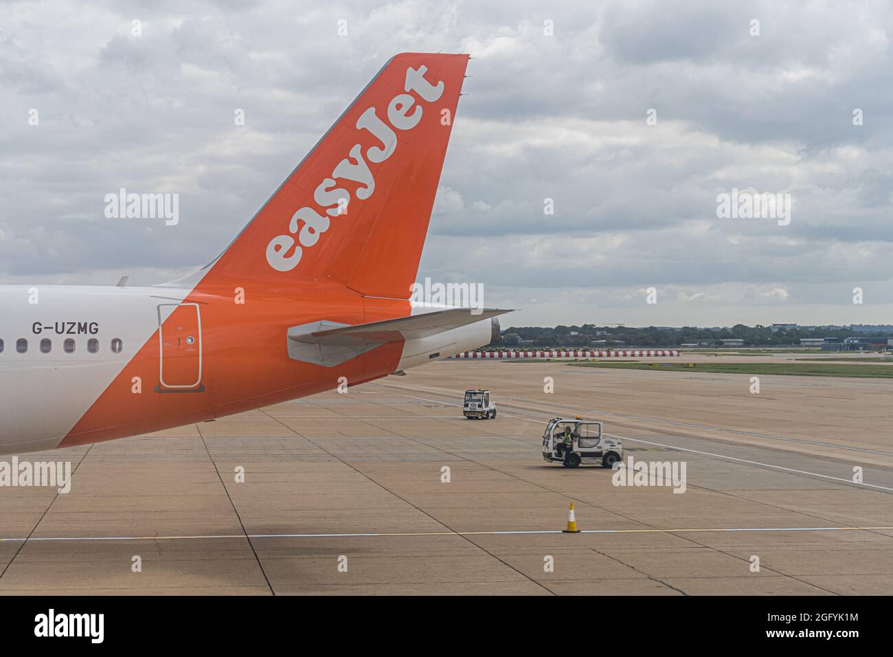 Uk and airport and passport and gates hi-res stock photography and ...