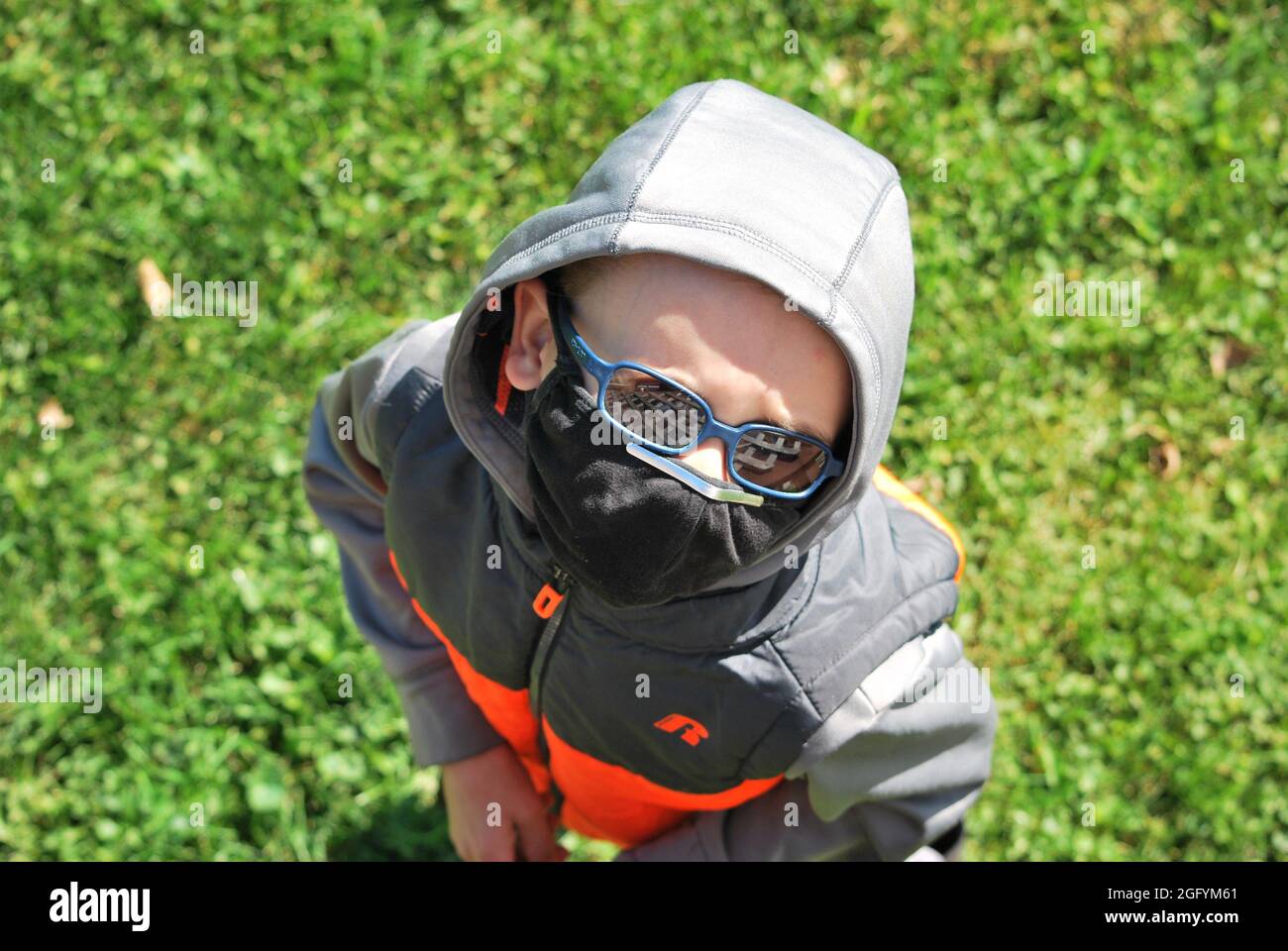 Kid wearing face mask Stock Photo - Alamy