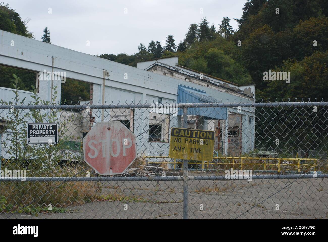 Supply chain factory workers hi-res stock photography and images - Alamy