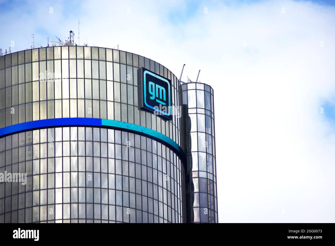 General Motors Detroit Headquarters, New Emblem Stock Photo - Alamy