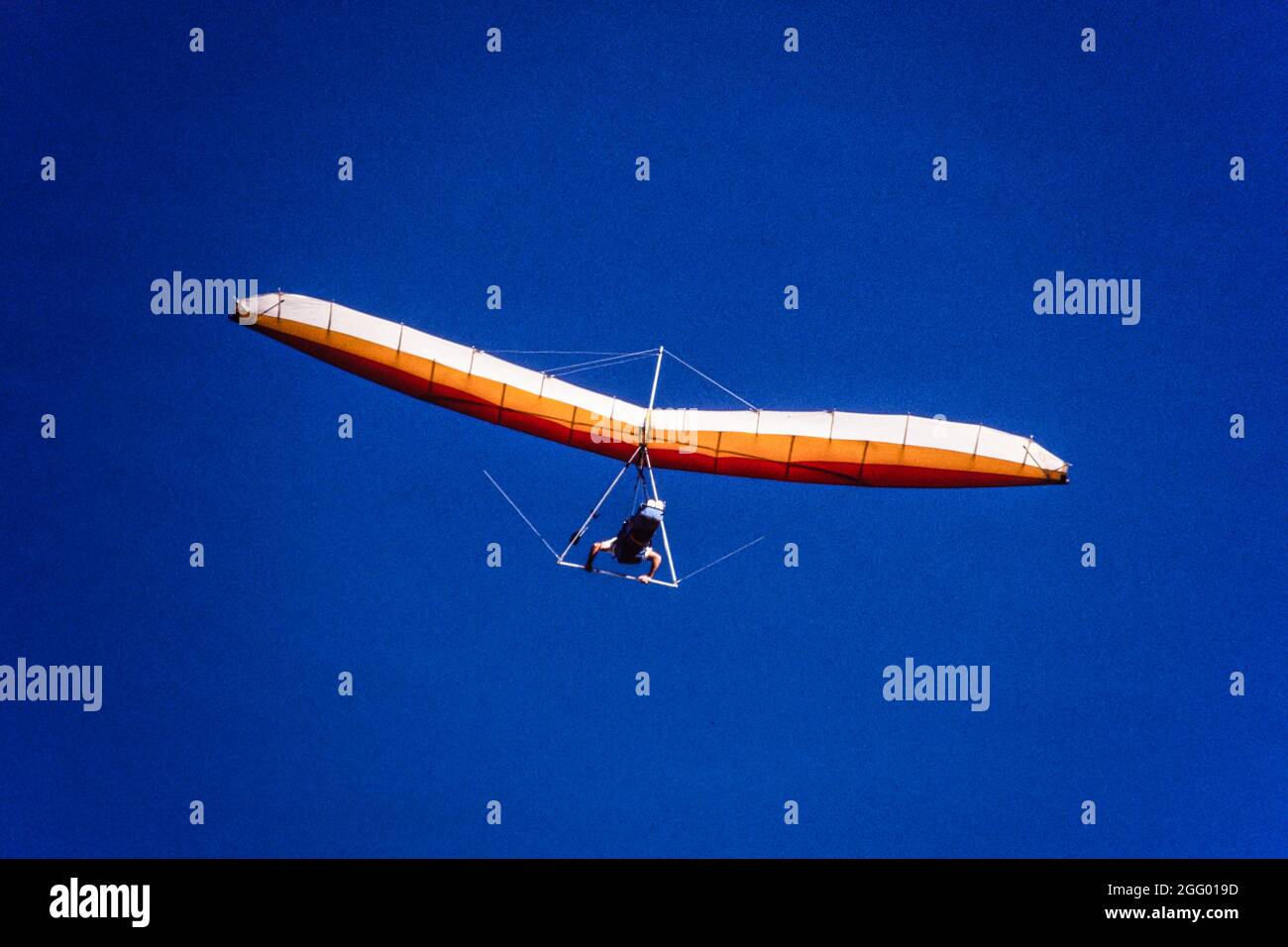 Powered hang glider soaring hi-res stock photography and images - Alamy