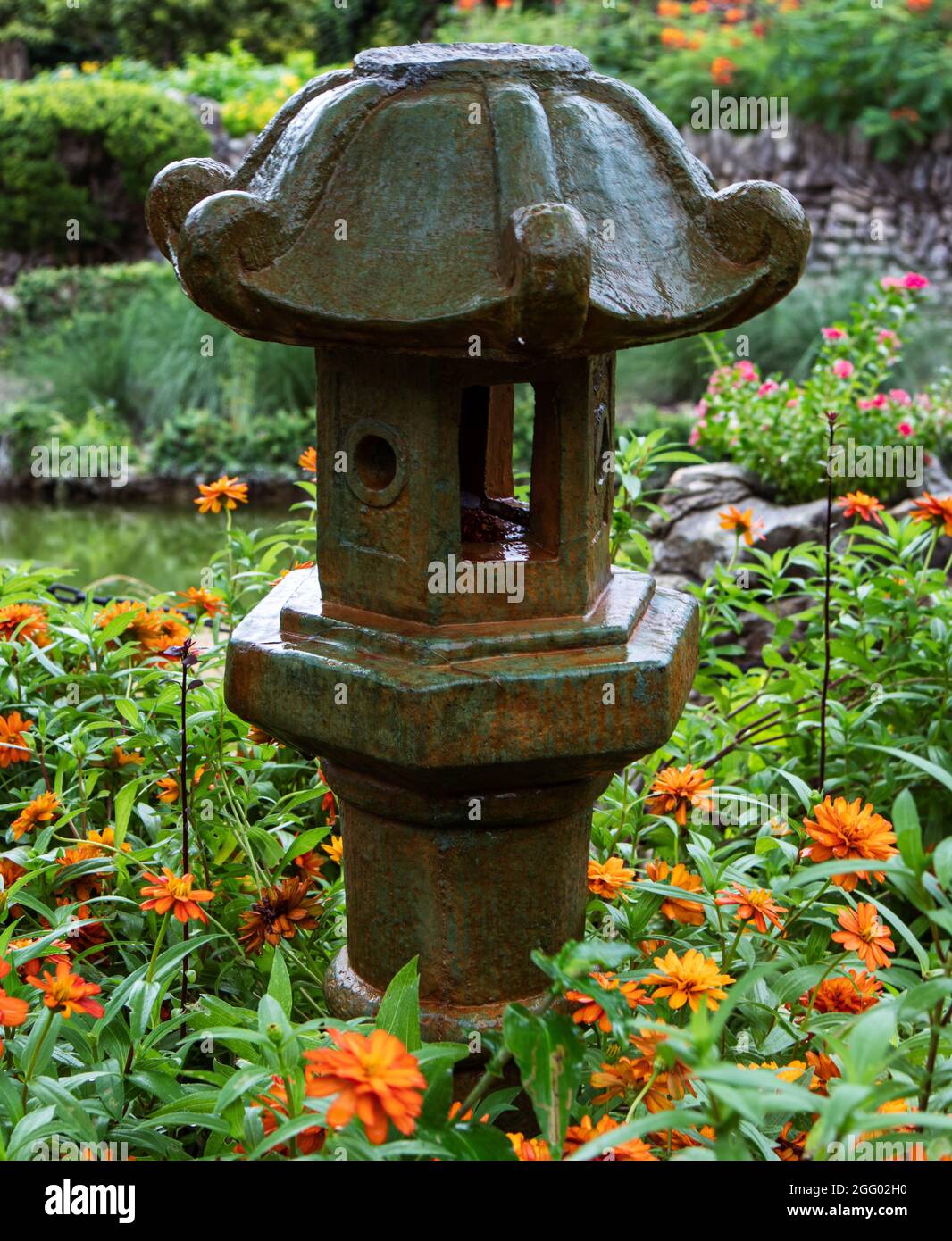 Japanese decorative structure Stock Photo - Alamy