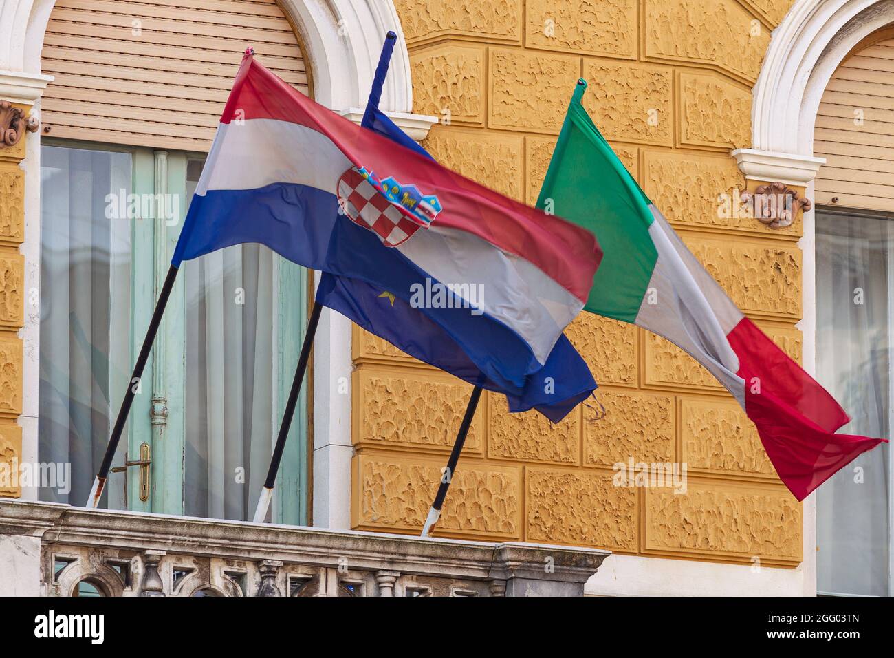 Fighting flags hi-res stock photography and images - Alamy