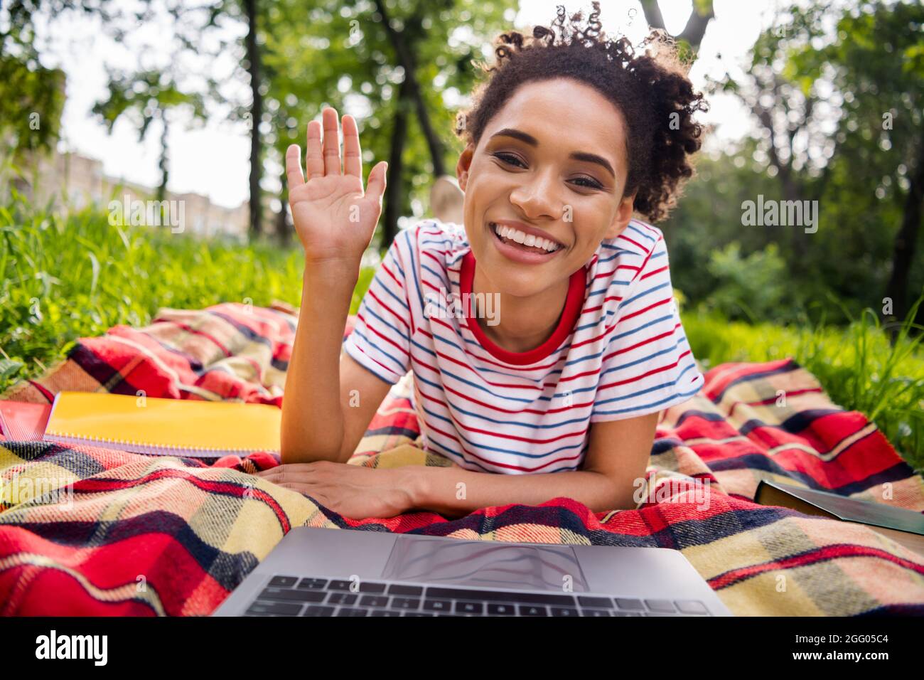 Photo of young african woman happy positive smile speak conversation ...