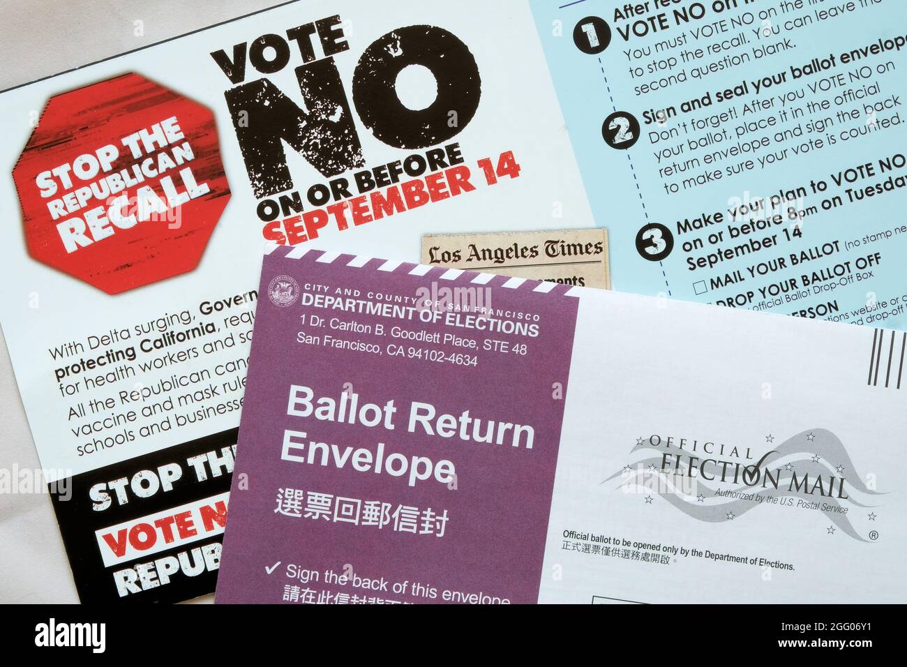Official ballot return envelope hi-res stock photography and images - Alamy