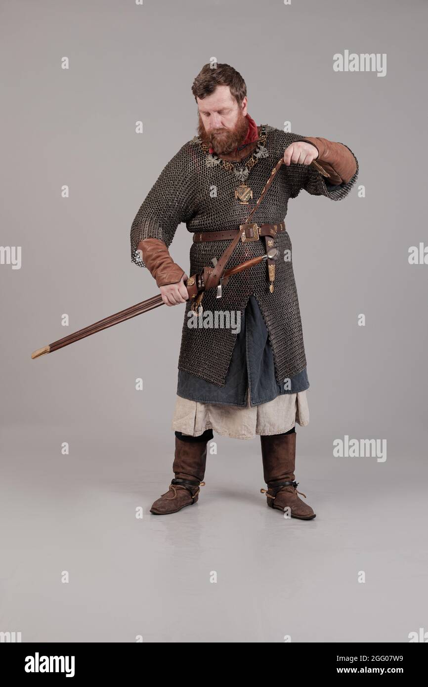 German knightly sword hi-res stock photography and images - Alamy