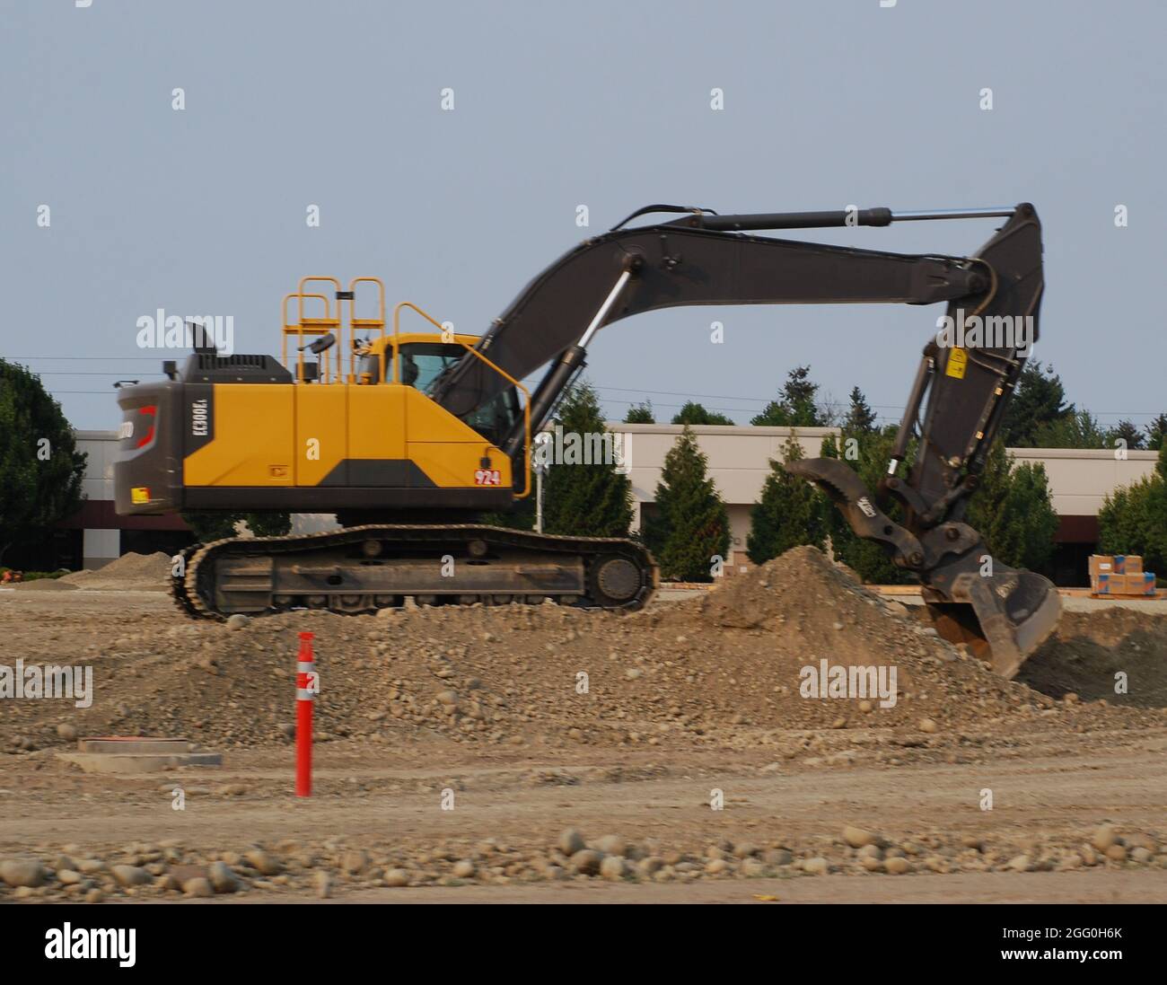 Construction equipment at a building site Stock Photo - Alamy