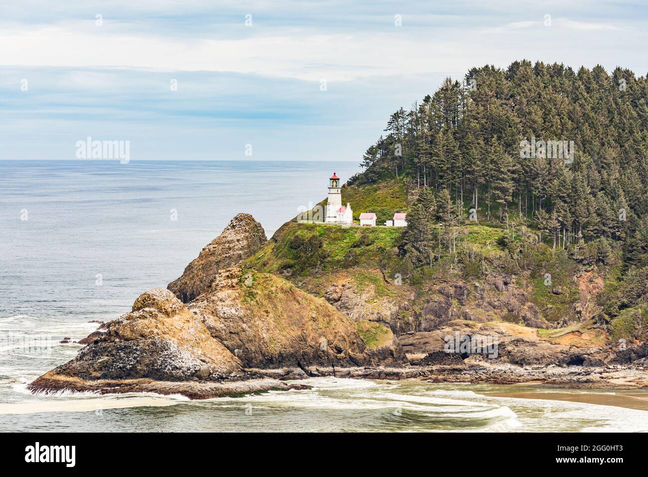 Heceta Head, Oregon, USA. Heceta Head Lighthouse on the Oregon coast ...