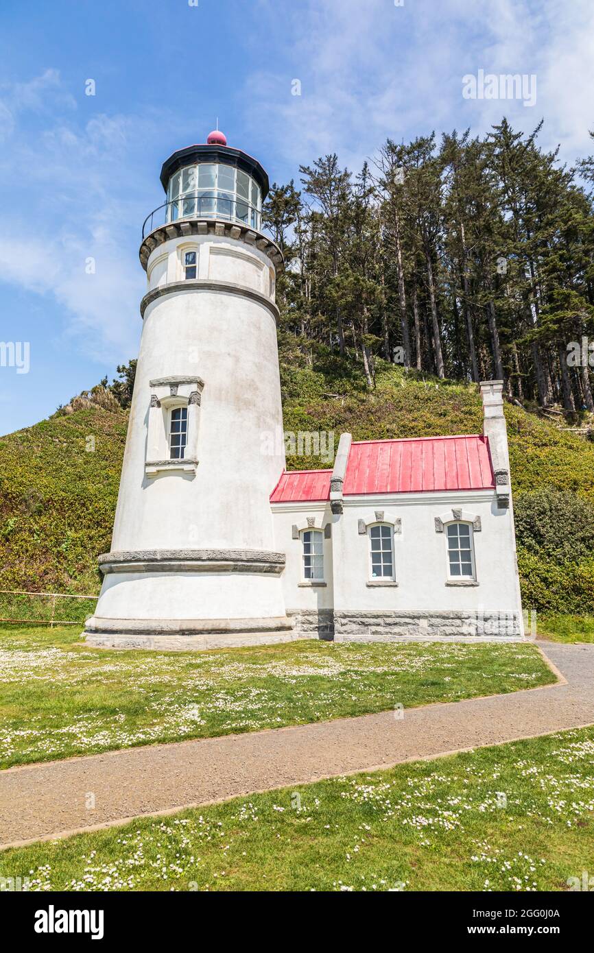 Heceta Head, Oregon, USA. The Heceta Head Lighthouse on the Oregon ...