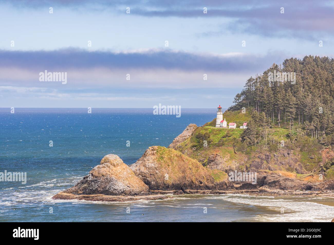 Heceta Head, Oregon, USA. The Heceta Head lighthouse on the Oregon ...