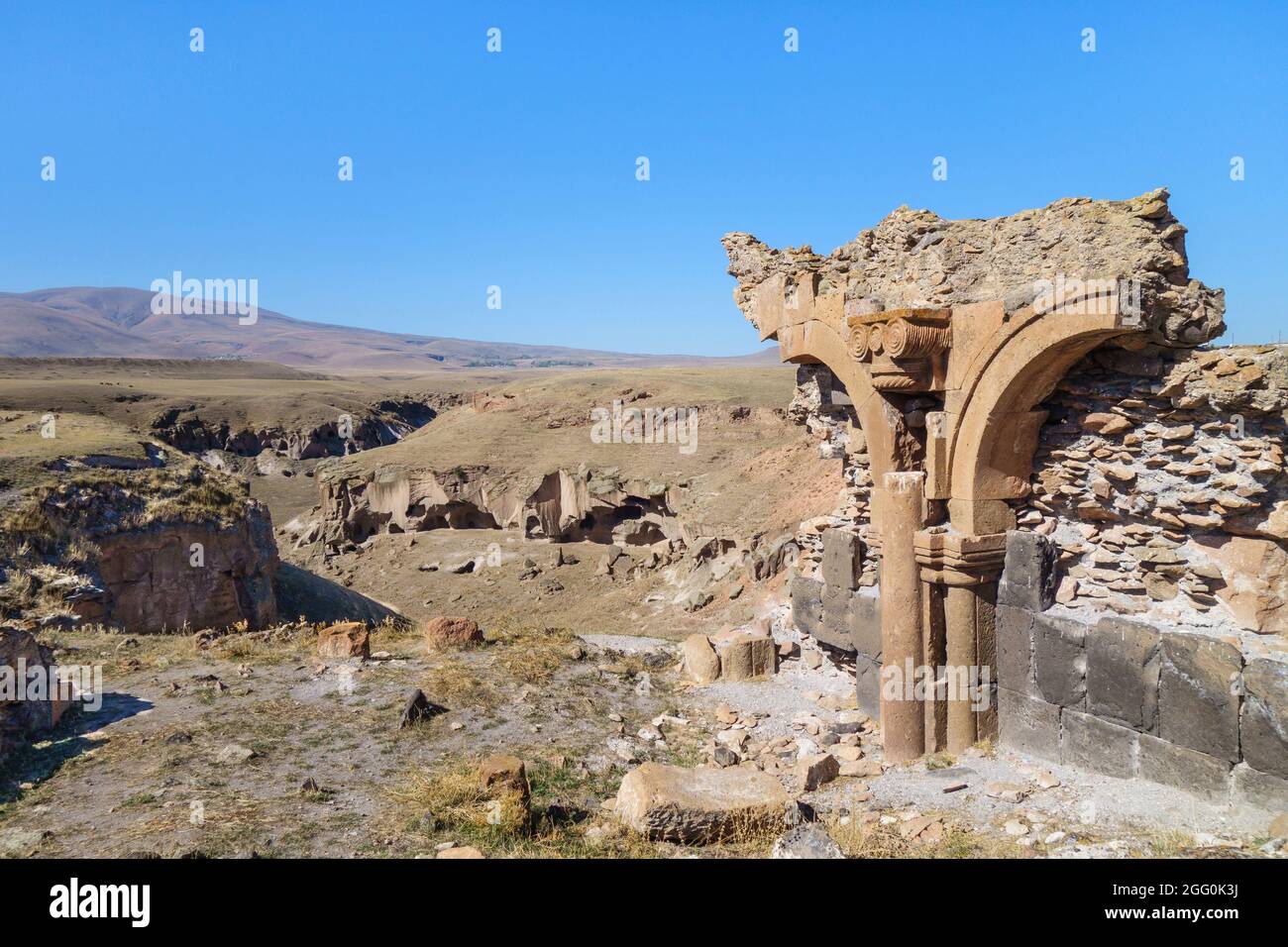 Caved in walls hi-res stock photography and images - Alamy