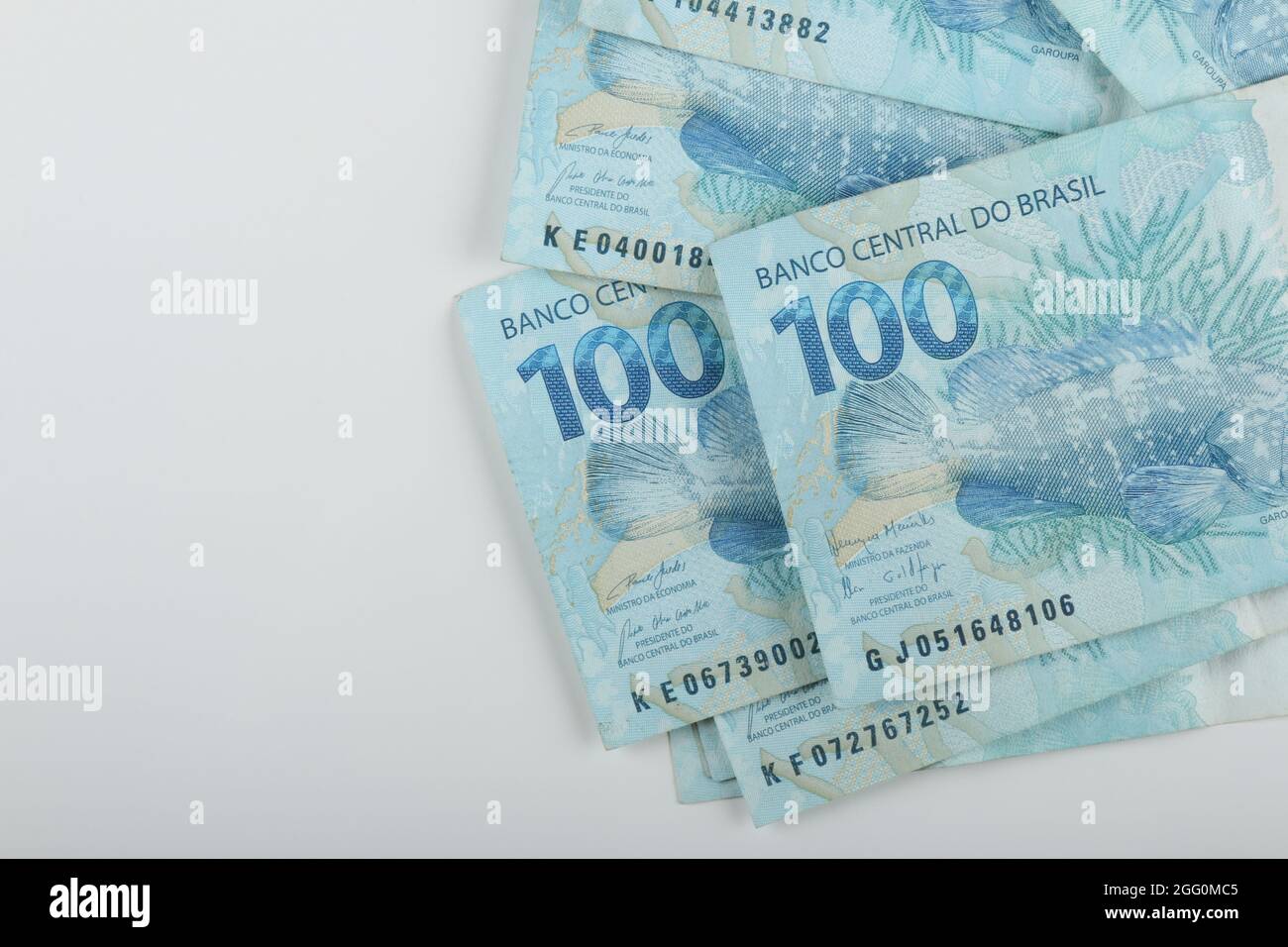 100 reais banknotes hi-res stock photography and images - Alamy