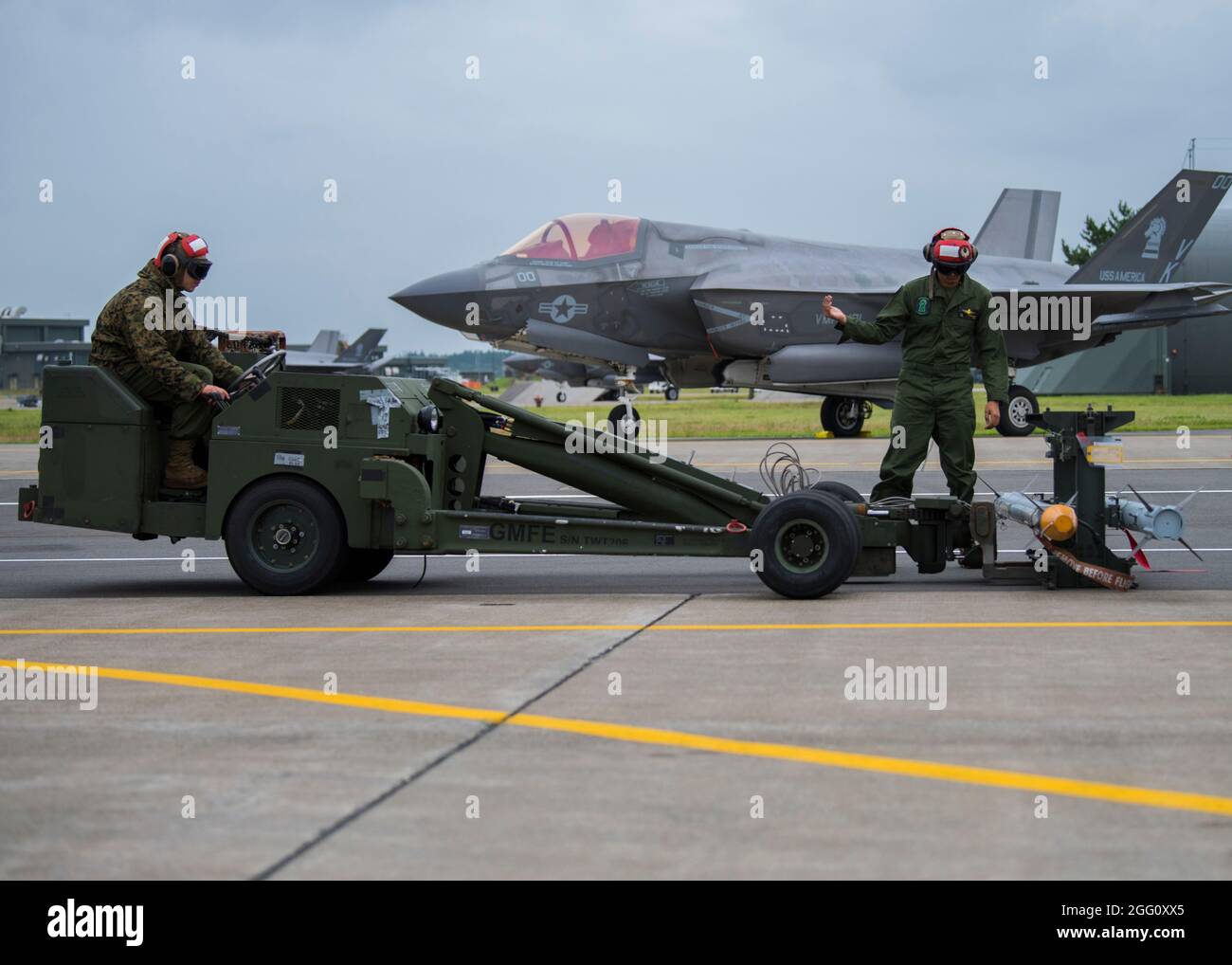 U.S. Marines with the "Green Knights" Marine Fighter Attack Squadron ...