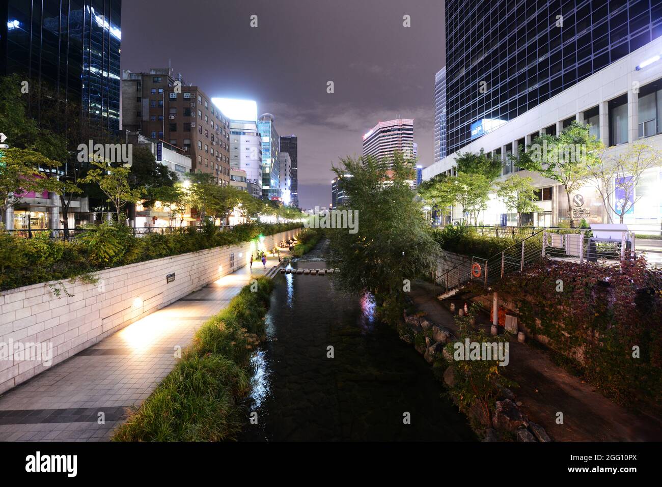 Cheonggyecheon park in Seoul, Korea Stock Photo - Alamy