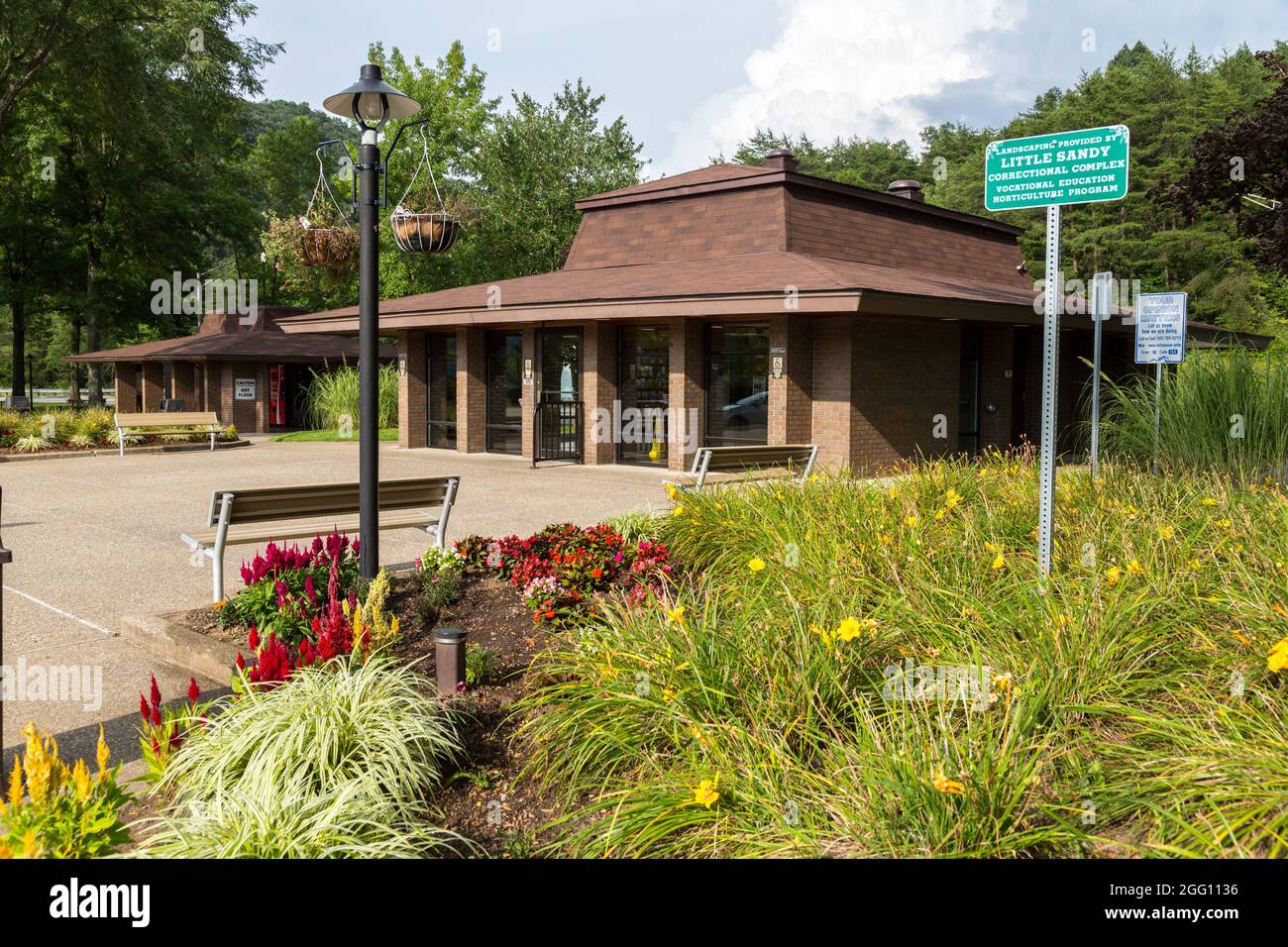 Kentucky. Roadside Rest Stop on Interstate 64 Highway Stock Photo - Alamy