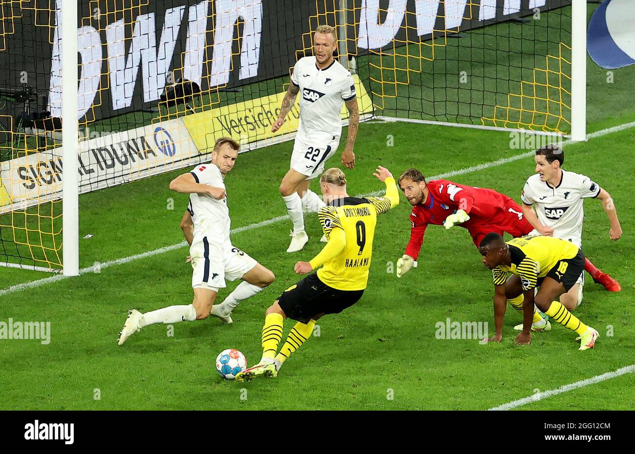 Erling haaland r hi-res stock photography and images - Alamy