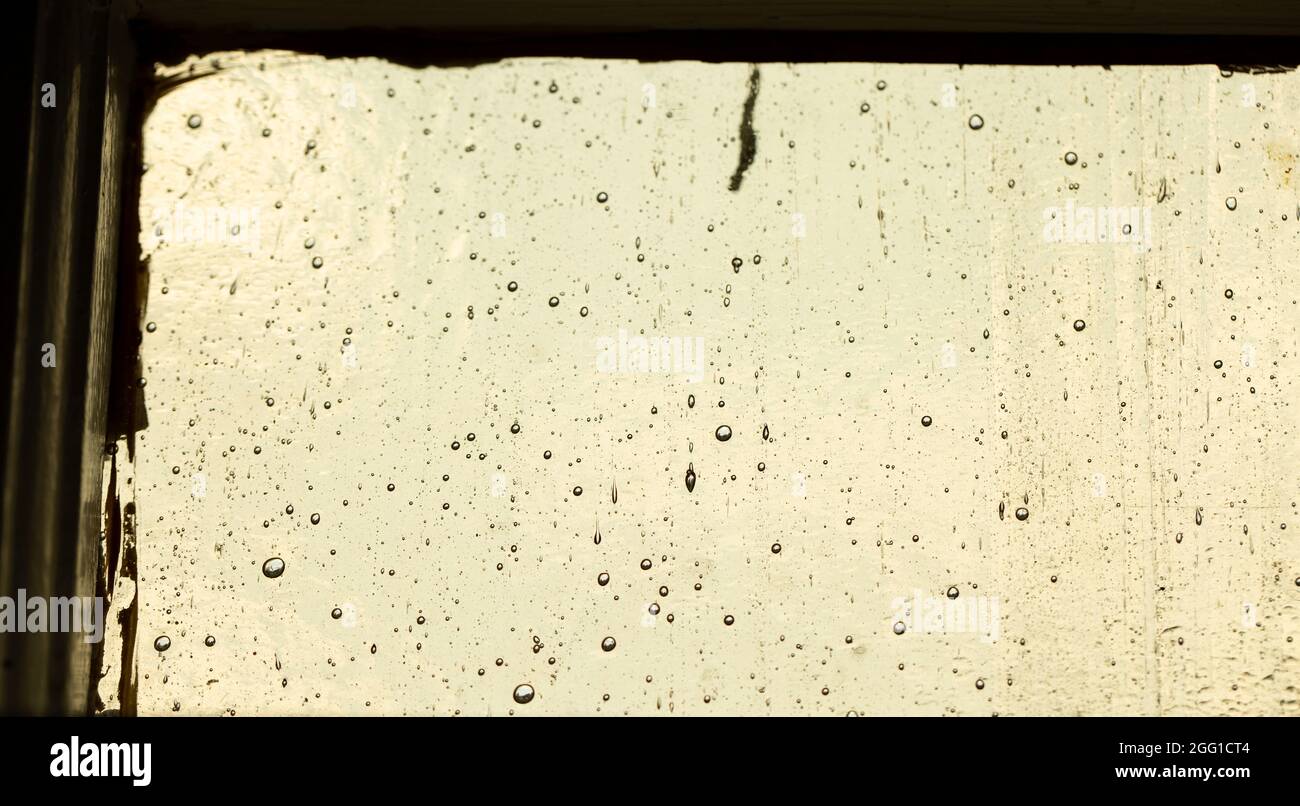 Cream window frame hi-res stock photography and images - Alamy