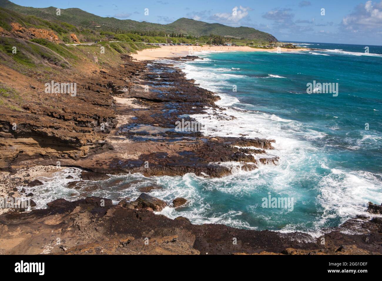 Beach along the ocean on Oahu Island in Hawaii Stock Photo - Alamy