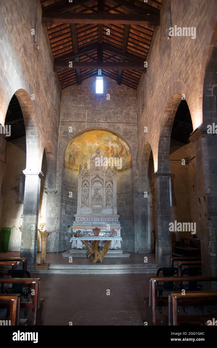 Altar in the Catholic church in the Romanesque style Stock Photo - Alamy