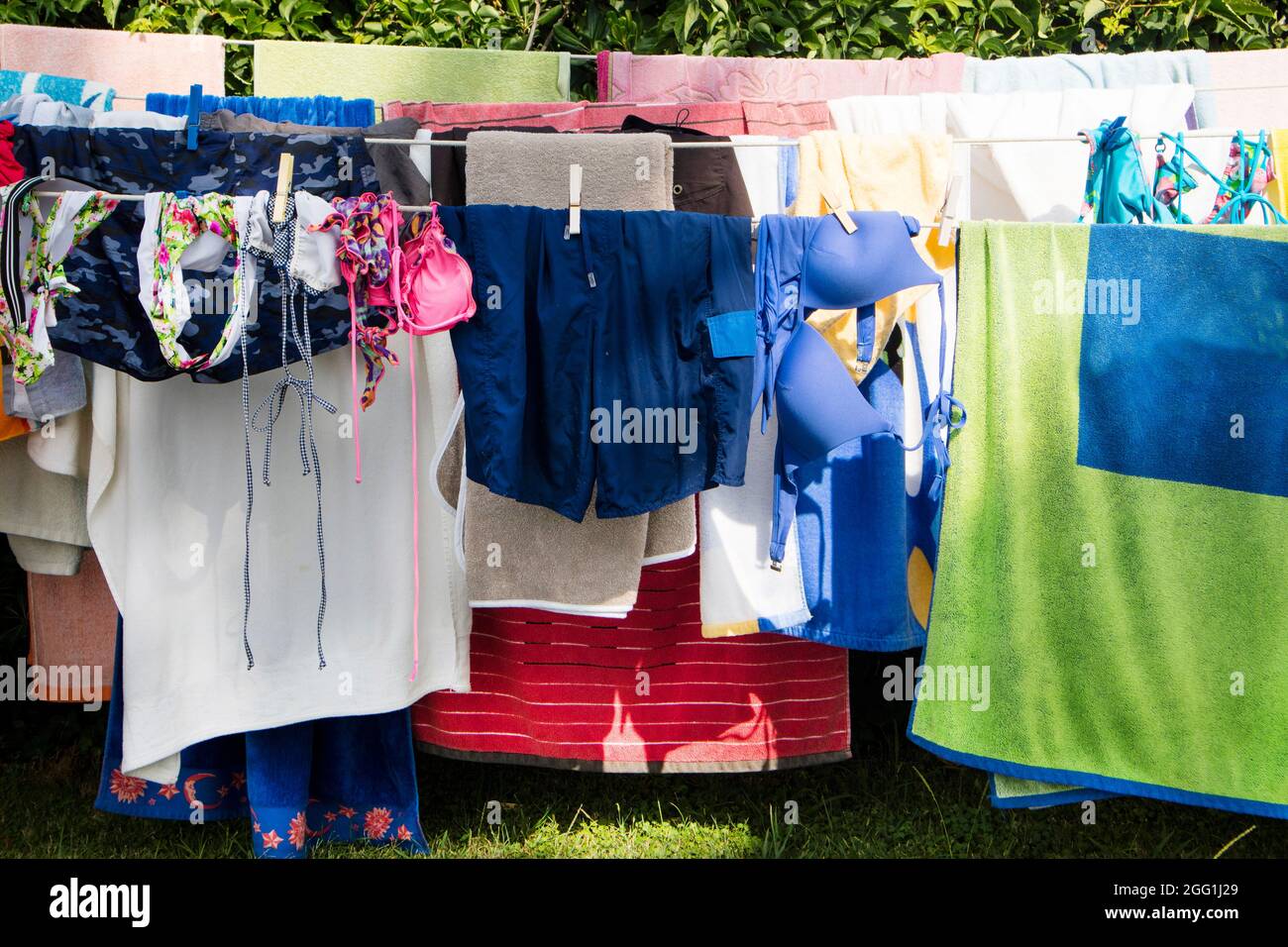 Point to dry the clothes in full sun after having washed them Stock ...