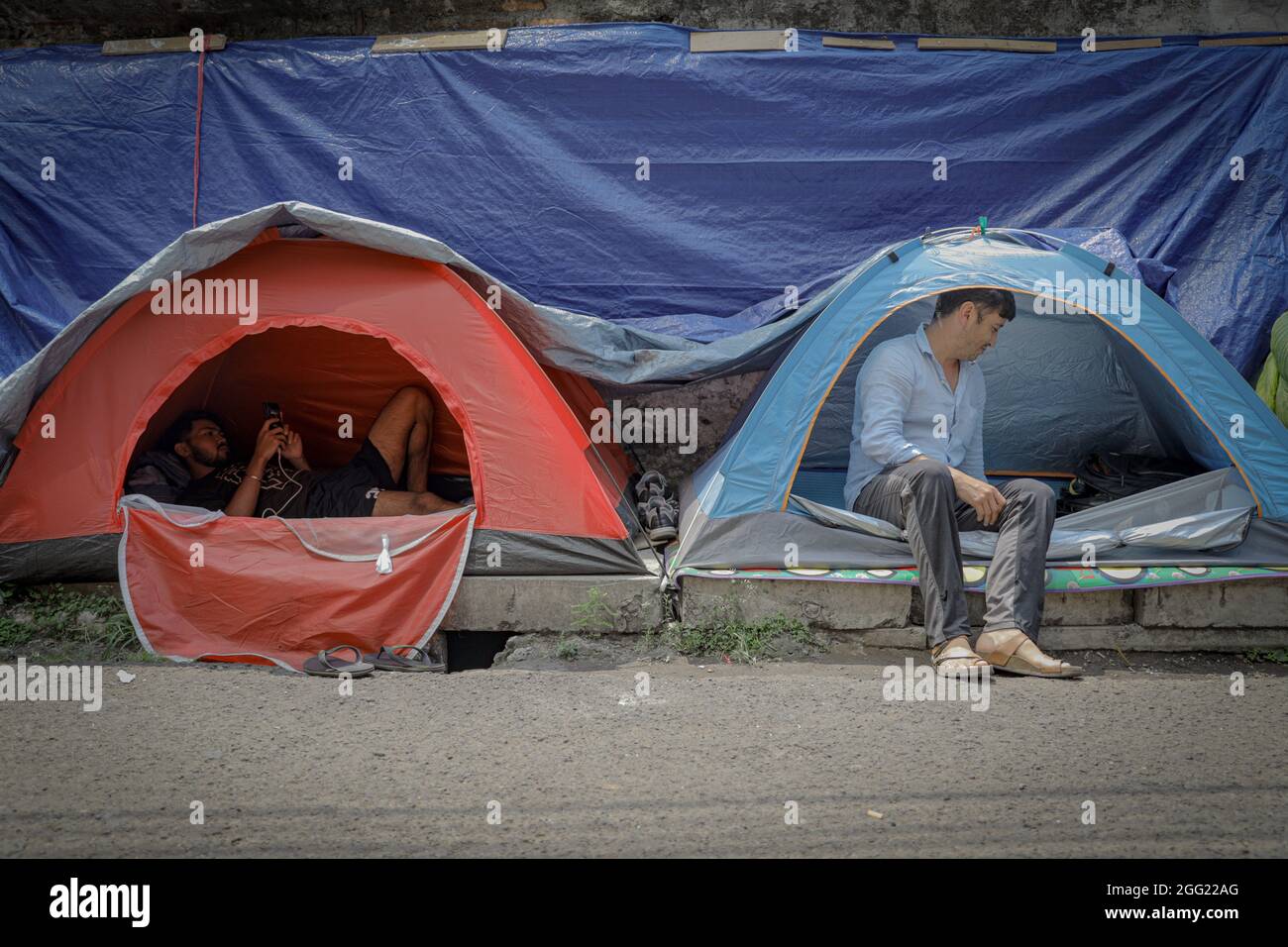 Indonesia refugees afghanistan hi-res stock photography and images - Alamy