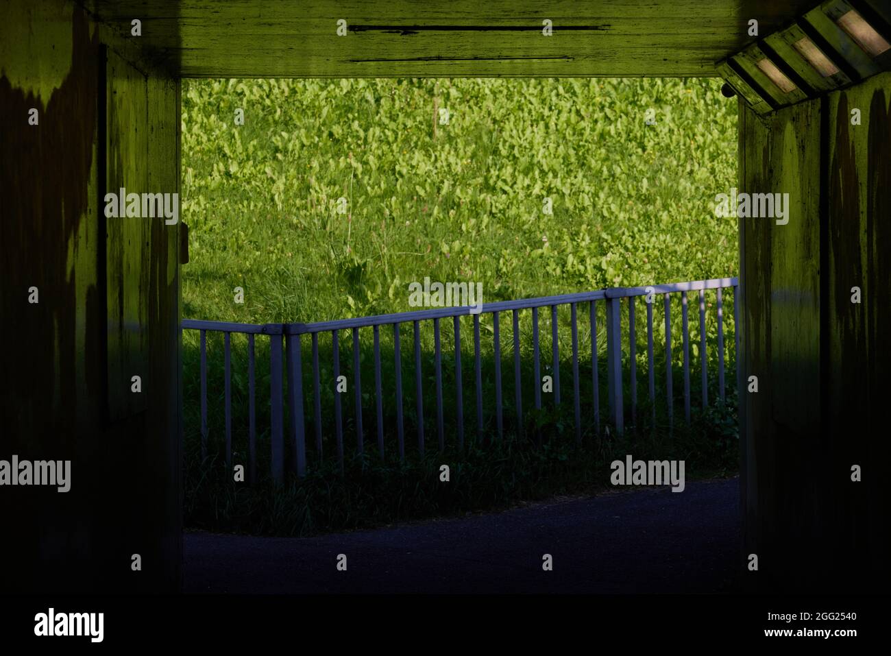 Road repeats hi-res stock photography and images - Alamy